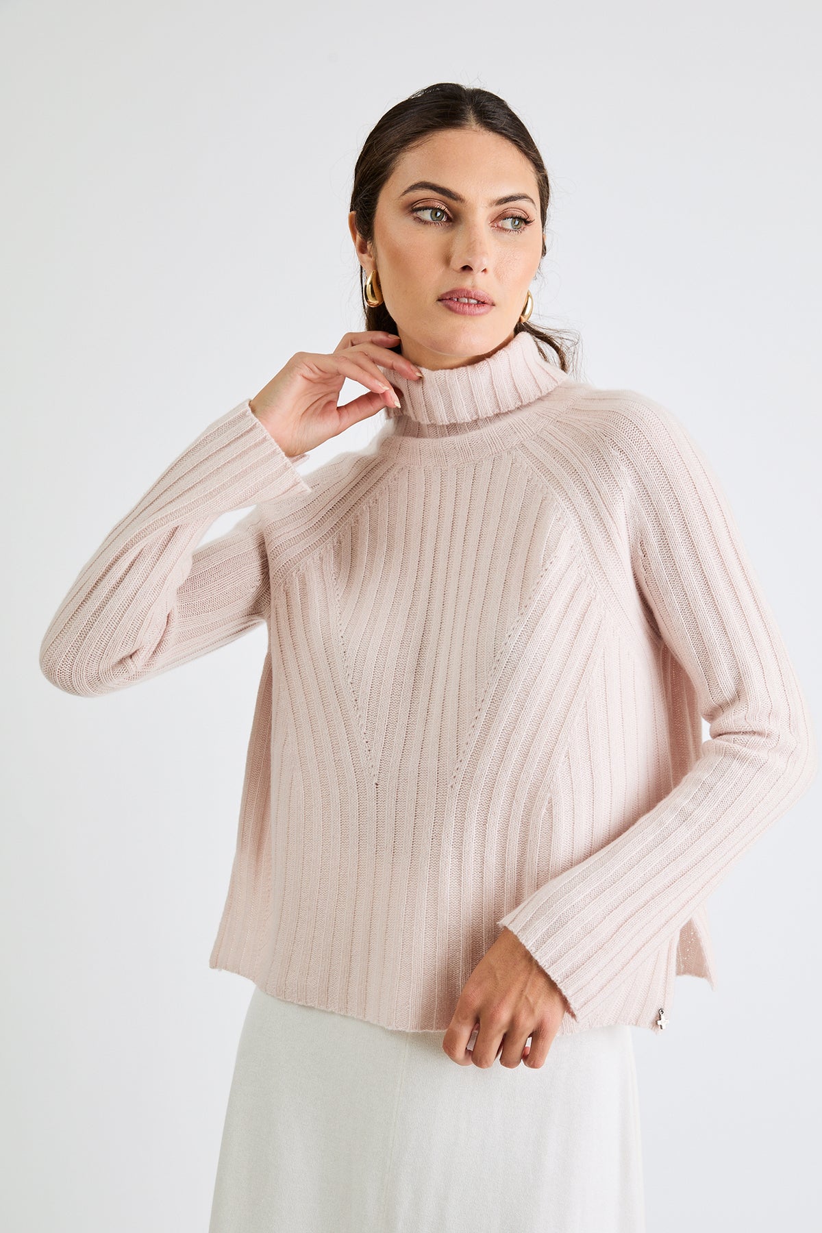 + Beryll Winter Rose Collection | Wren Coat + Kim Top + Patricia Sweat ...